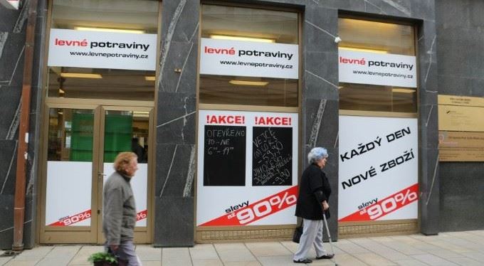 Levné potraviny mimo velké řetězce. Znáte zlevněnky? Přehled | Peníze.cz